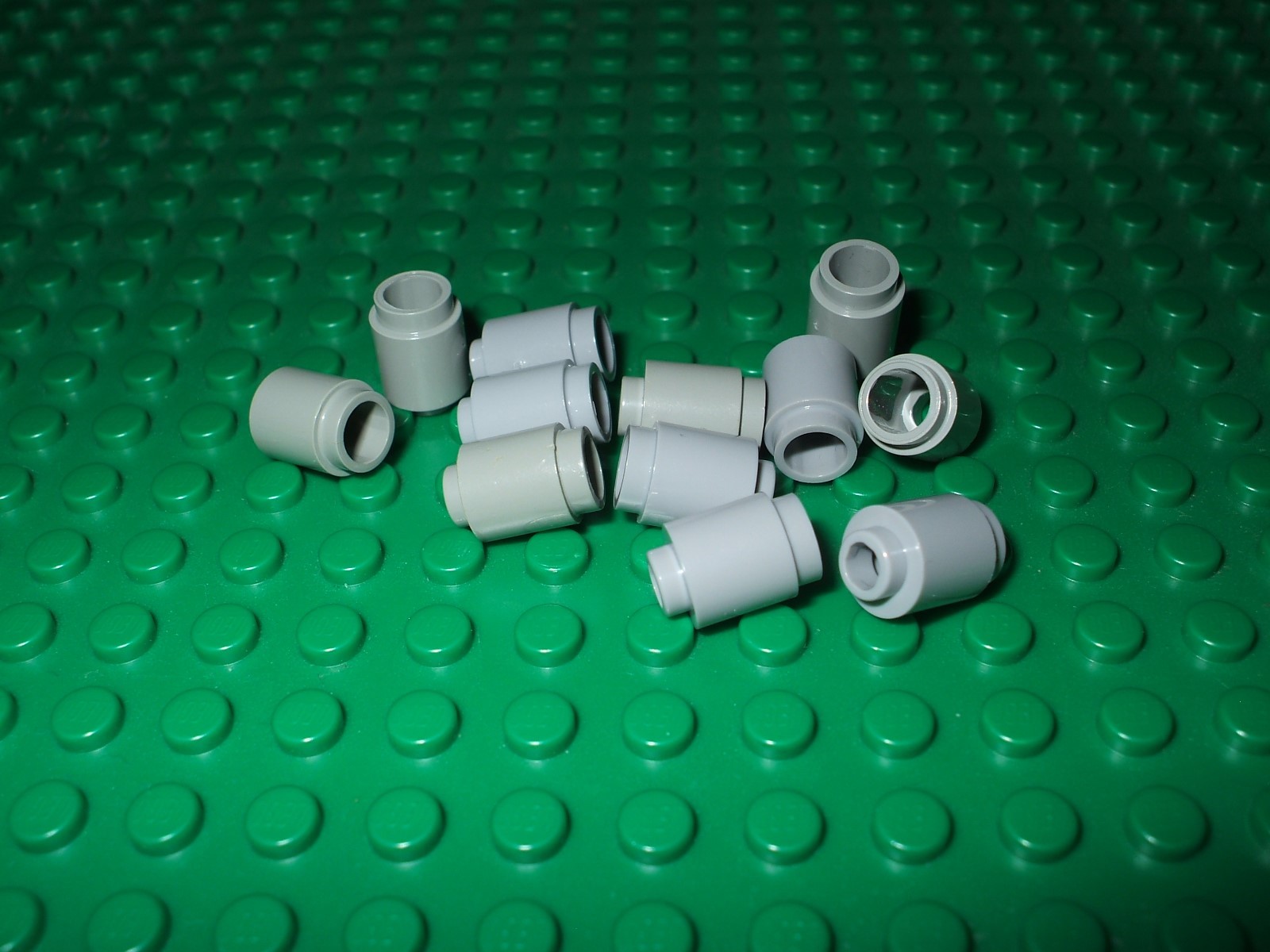 Lego 1x1 Round Brick Qty 12 (3062/18860/30068/35390) - Pick Your Color ...