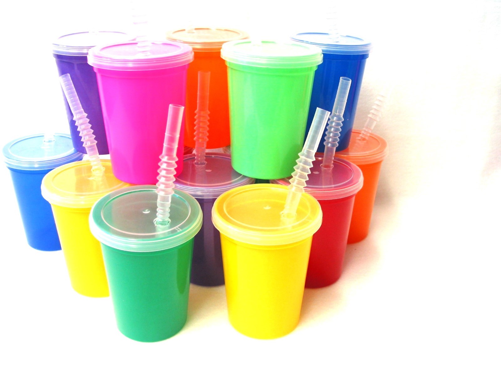 16 Small 12 Oz Plastic Cups Lids Straws Mix 2 ea of 8 Colors Made USA ...