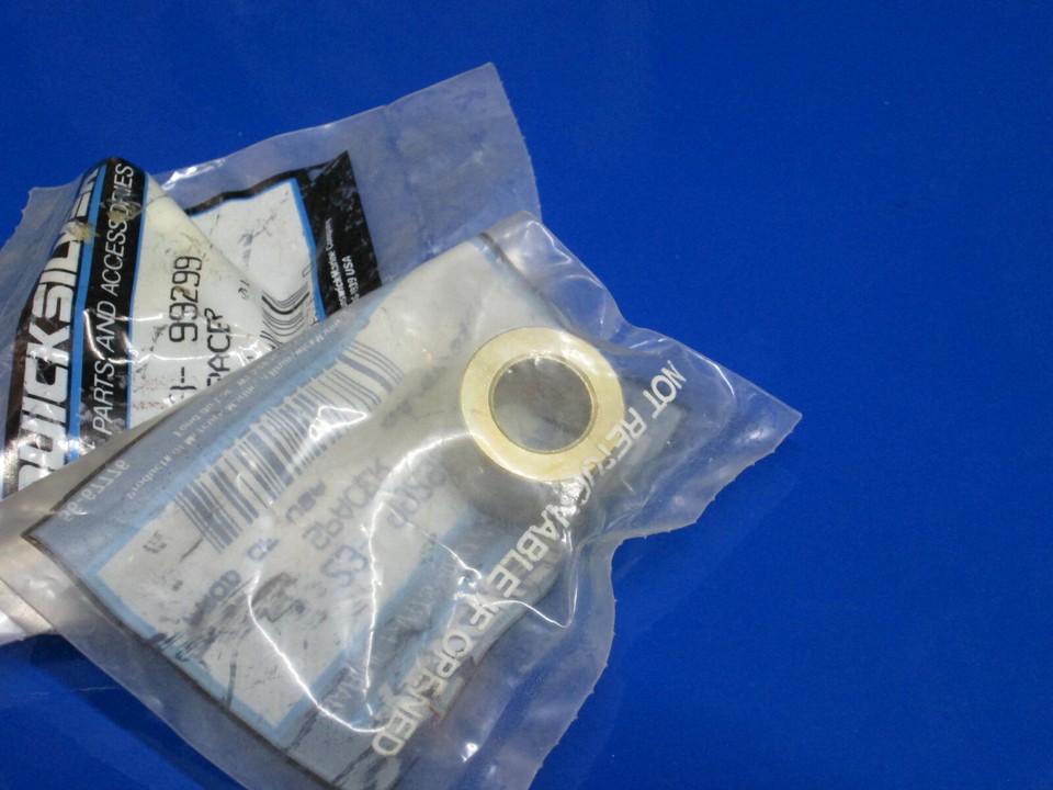 2 Quicksilver Mercruiser sterndrive 99299 Flywheel Housing Transom ...
