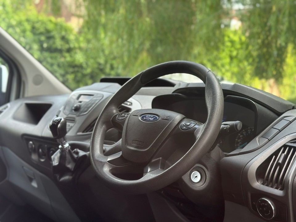 2018 Ford Transit Custom 2.0 TDCi Sport Panel Van PANEL VAN Diesel ...