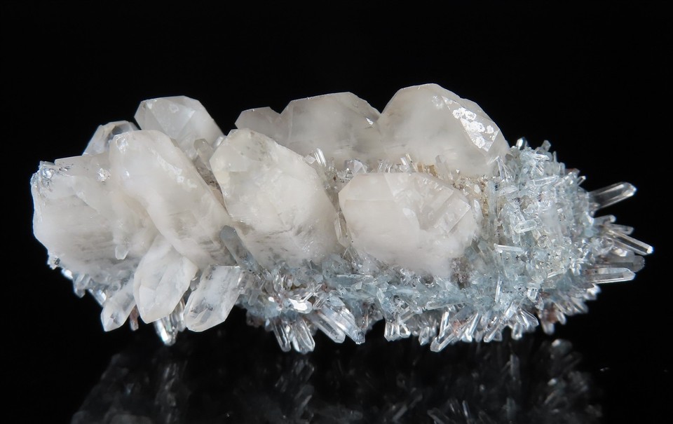 Lattice QUARTZ crystals on Feldspar * Erongo Mountains, Karibib ...