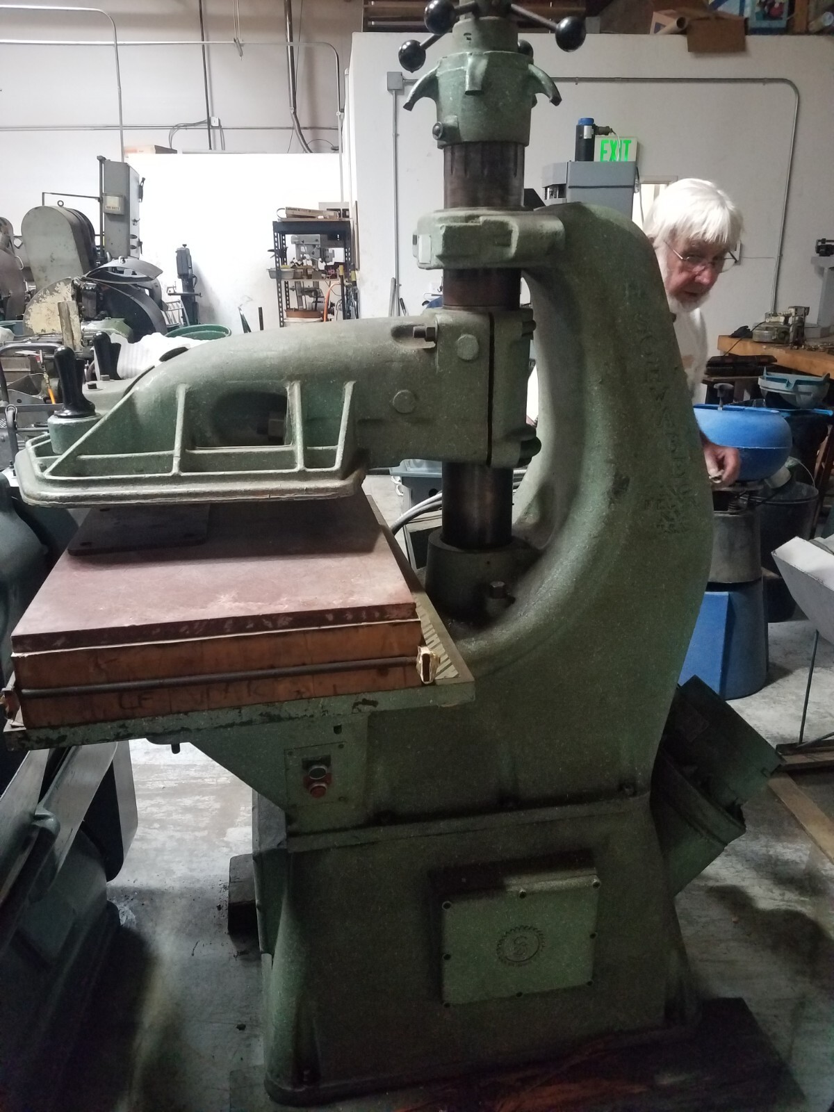 25 Ton Herman-Schwabe D CLICKER DIE CUTTING PRESS, 20" x 40" Tbl | eBay