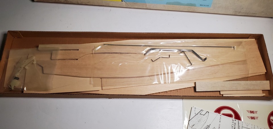 1975 SIG CL-13 Goodyear Racer Shoestring Model Airplane Kit New In Box ...