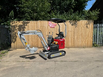 Crytec 1 Tonne Mini Excavator | Koop Diesel Engine | 10HP 7.6KW Power ...
