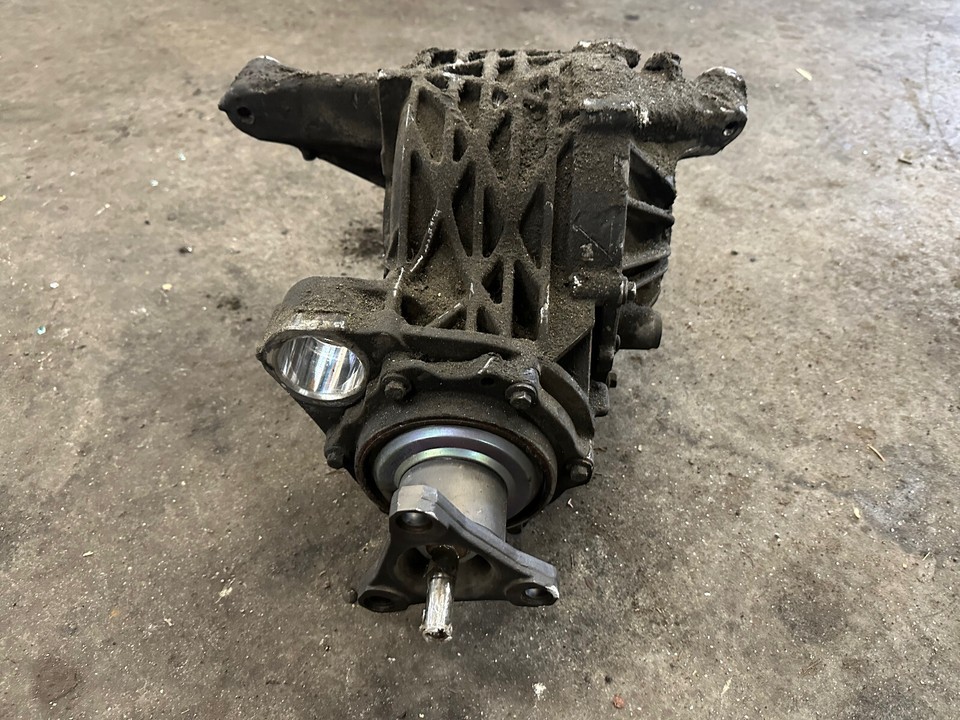 Pontiac Solstice Rear Getrag M/T Differential 3.91 Diff Kappa 06-10 OEM ...