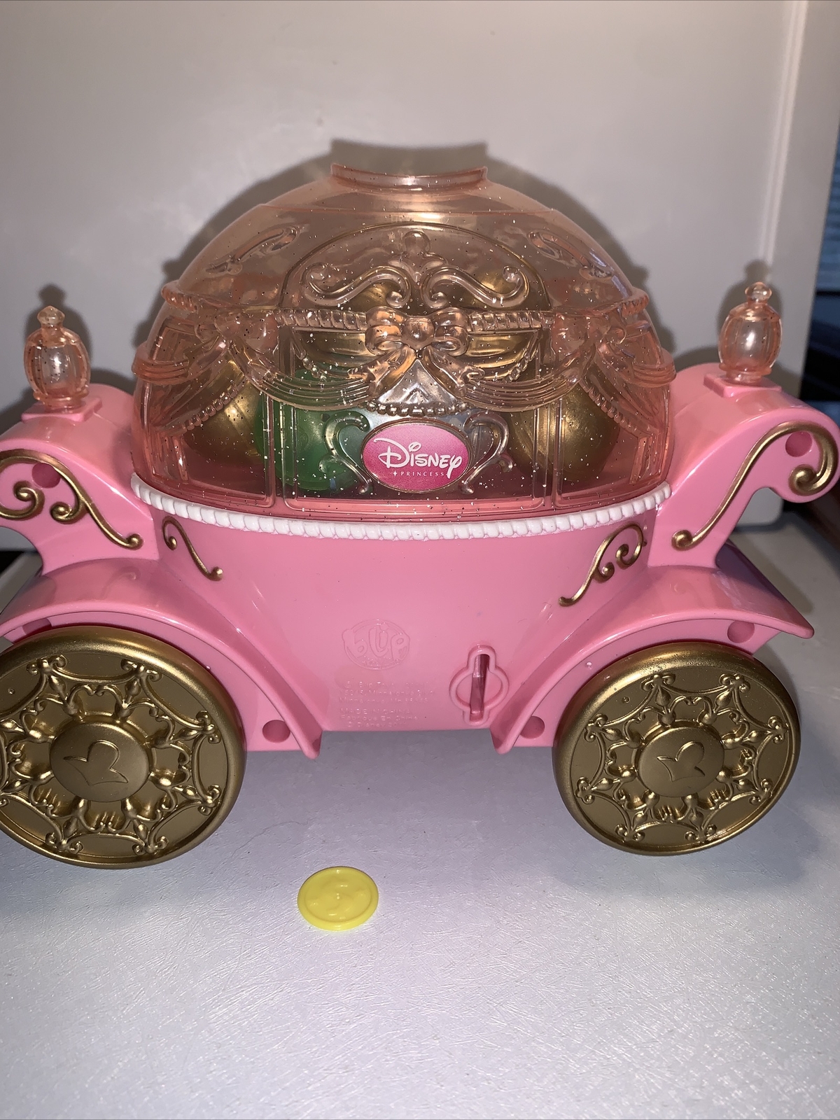 Squinkies Disney Celebration Princess Coach Dispenser 15 Figures 1 Coin ...