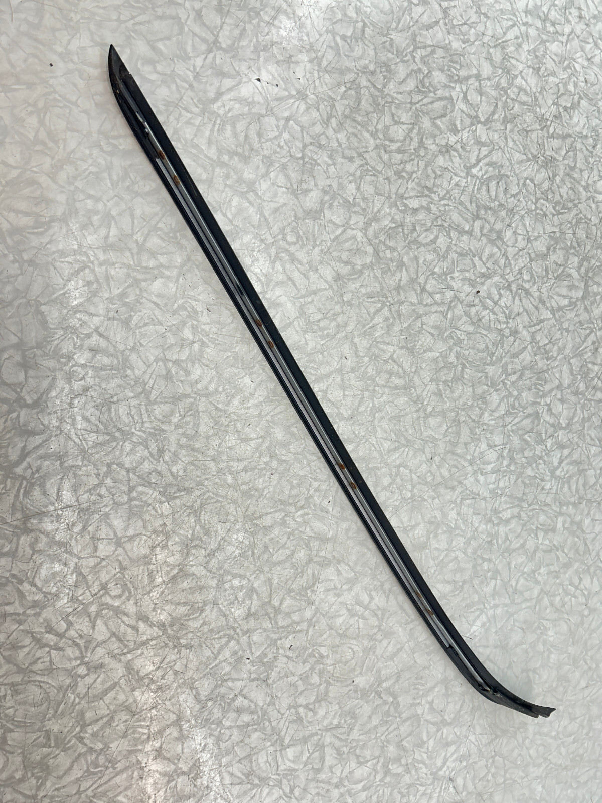 BMW 3er E91 Zierleiste Wasserfangleiste Blende Leiste vorne links ...