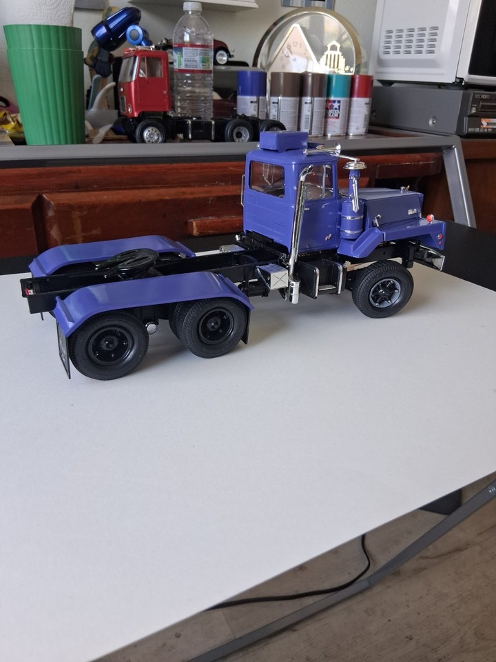 Built model truck Mack Heavy Duty DM 800 1/25th scale by MPC | eBay