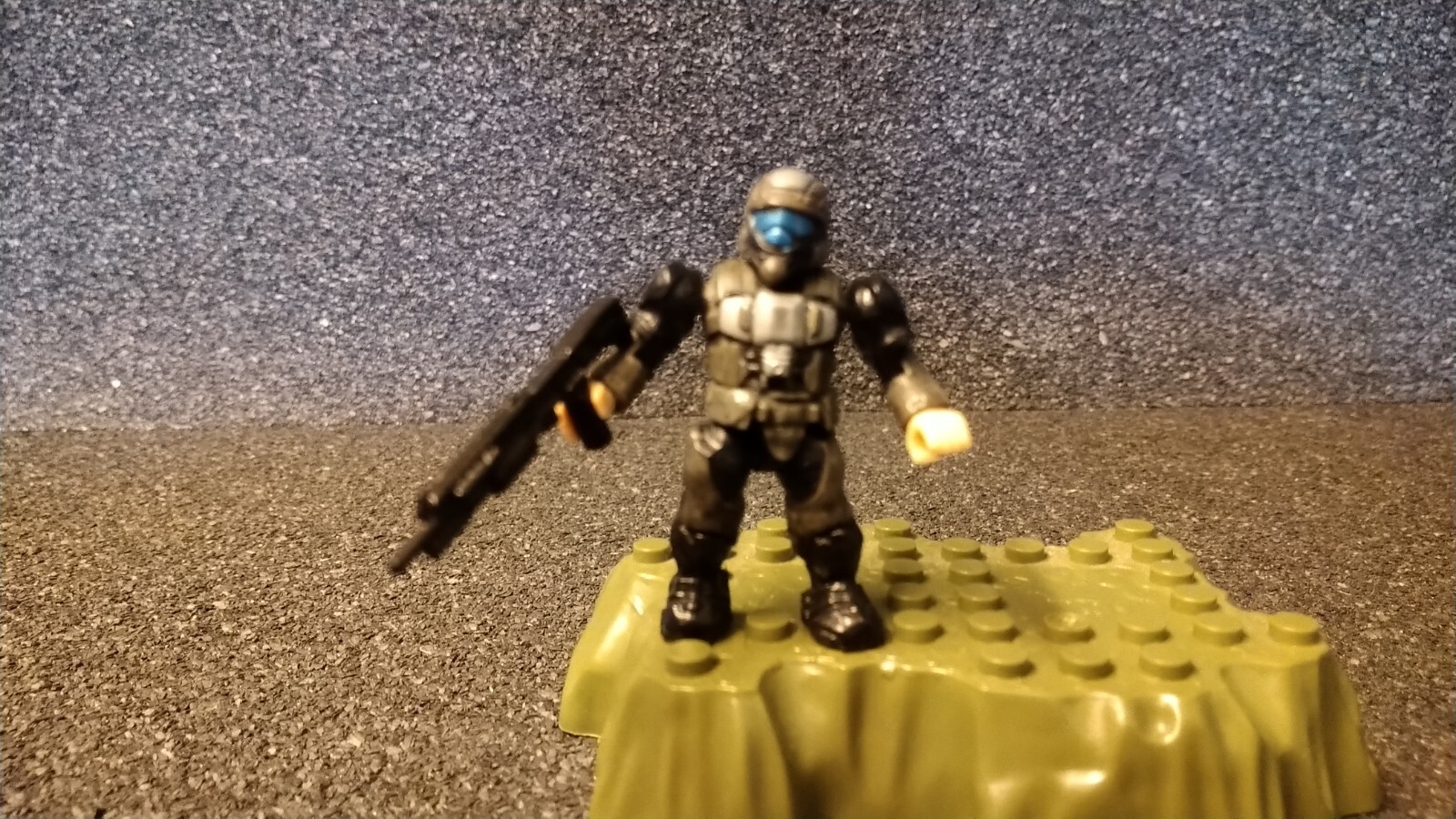 MEGA BLOKS HALO UNSC SPARTAN ODST GREY AND SILVER COLOUR mega construx ...