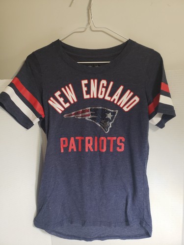 CUTE New England Patriot T-shirt XS NFL Apparel | eBay
