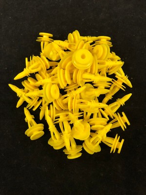 *NEW* Set of 100 Chrysler Jeep Yellow Door Retainer Clips 6502991 *FREE ...