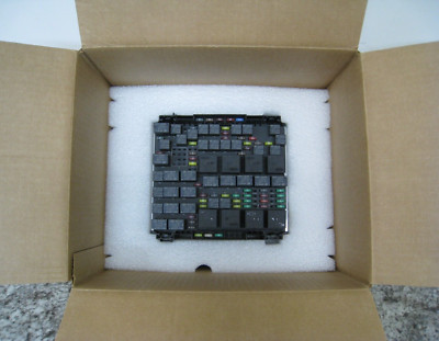 New OEM Freightliner Western Star A66-11821-001 PDM Power Distribution ...