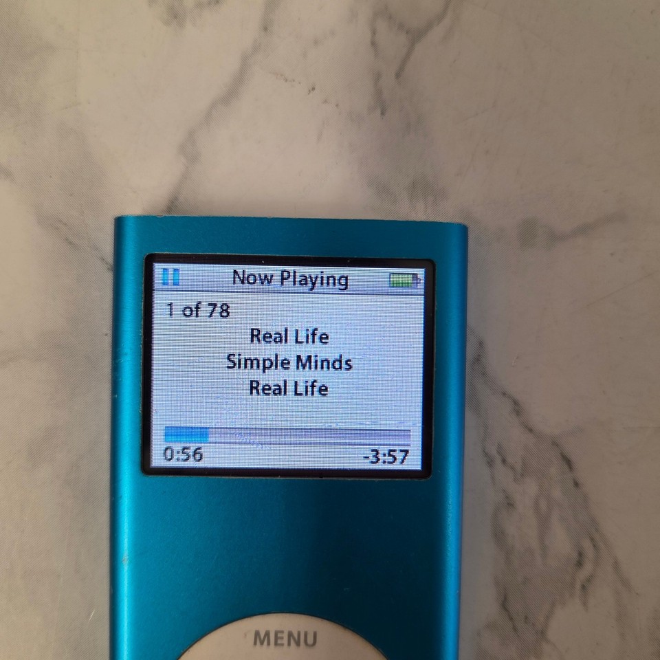 Apple iPod Nano 4th Generation Blue 4GB Digital Music Player Portable ...