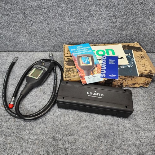 SUUNTO EON Seaquest Dive Computer With Attached Suunto Compass ...