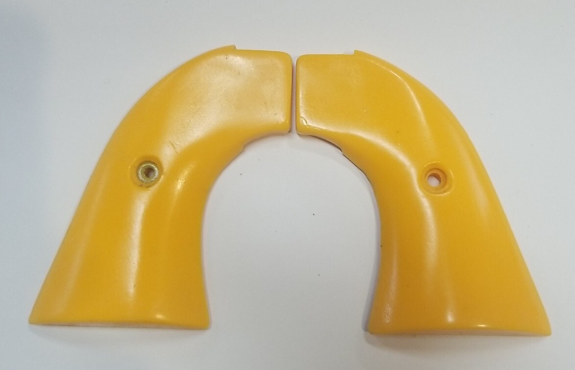 RG Rohm model 62 63 pistol grips John Wayne yellow plastic with screw ...