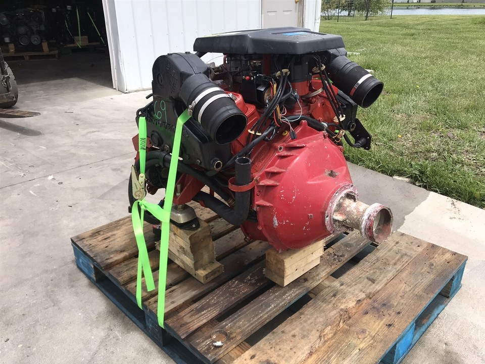 91 Volvo Penta 431 4.3 L V6 205 Boat Marine engine NO SALT 459 HRS DROP ...