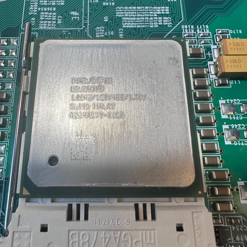 Dell Dimenssion 2300 Internal Parts - CPU, RAM, MOBO, PSU, FLOPPY DRIVE ...