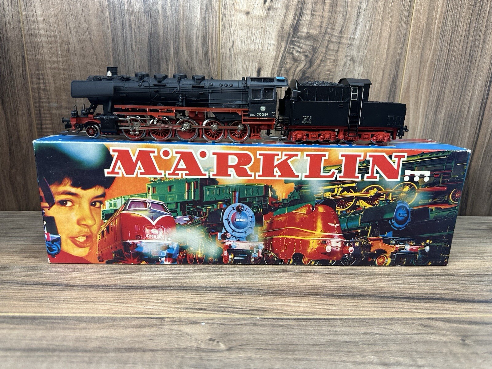 Marklin HO 3084 Steam Locomotive 2-10-0 BR 50 EX/Box, Analog New with Box