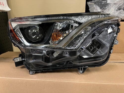 TOYOTA RAV4 2016-2018 RIGHT HAND HEADLAMP ASSEMBLY P/N 81110-0R080 | eBay