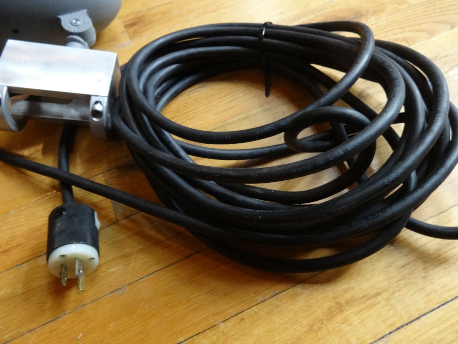 GENLYTE THOMAS E-57163, WEATHERPROOF FLOOD LIGHT FIXTURE 300 WATT MAX ...