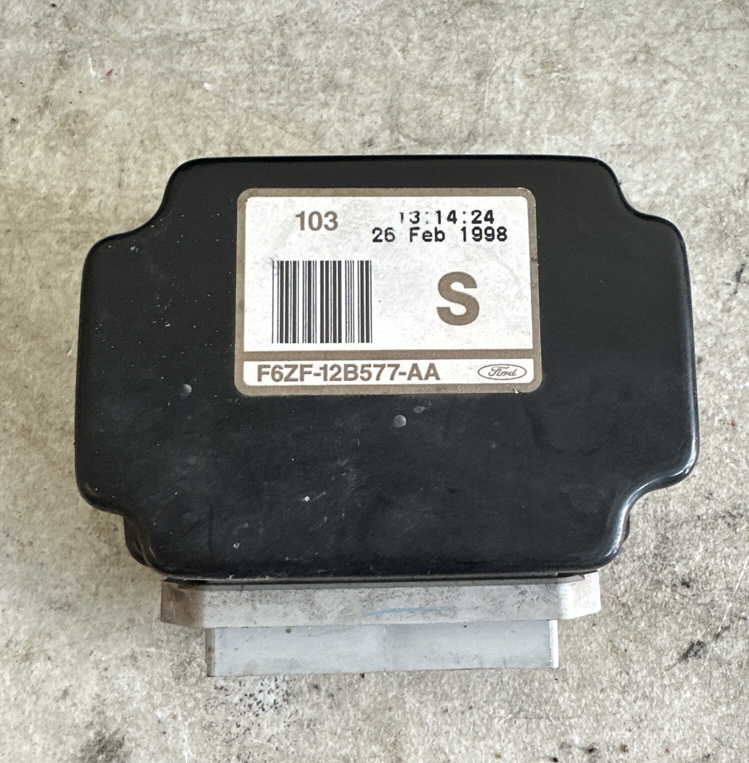 1994-1995 FORD MUSTANG 3.8L OEM RELAY CONTROL MODULE " S " RCM F6ZF ...