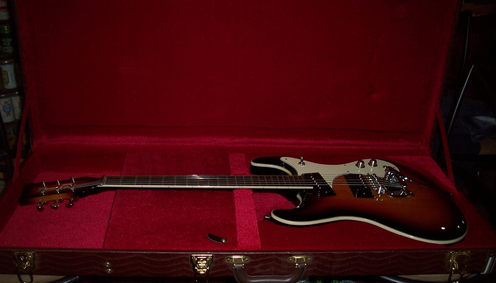 Hallmark 60 Custom Guitar pre-owned, pristine, Mosrite | eBay