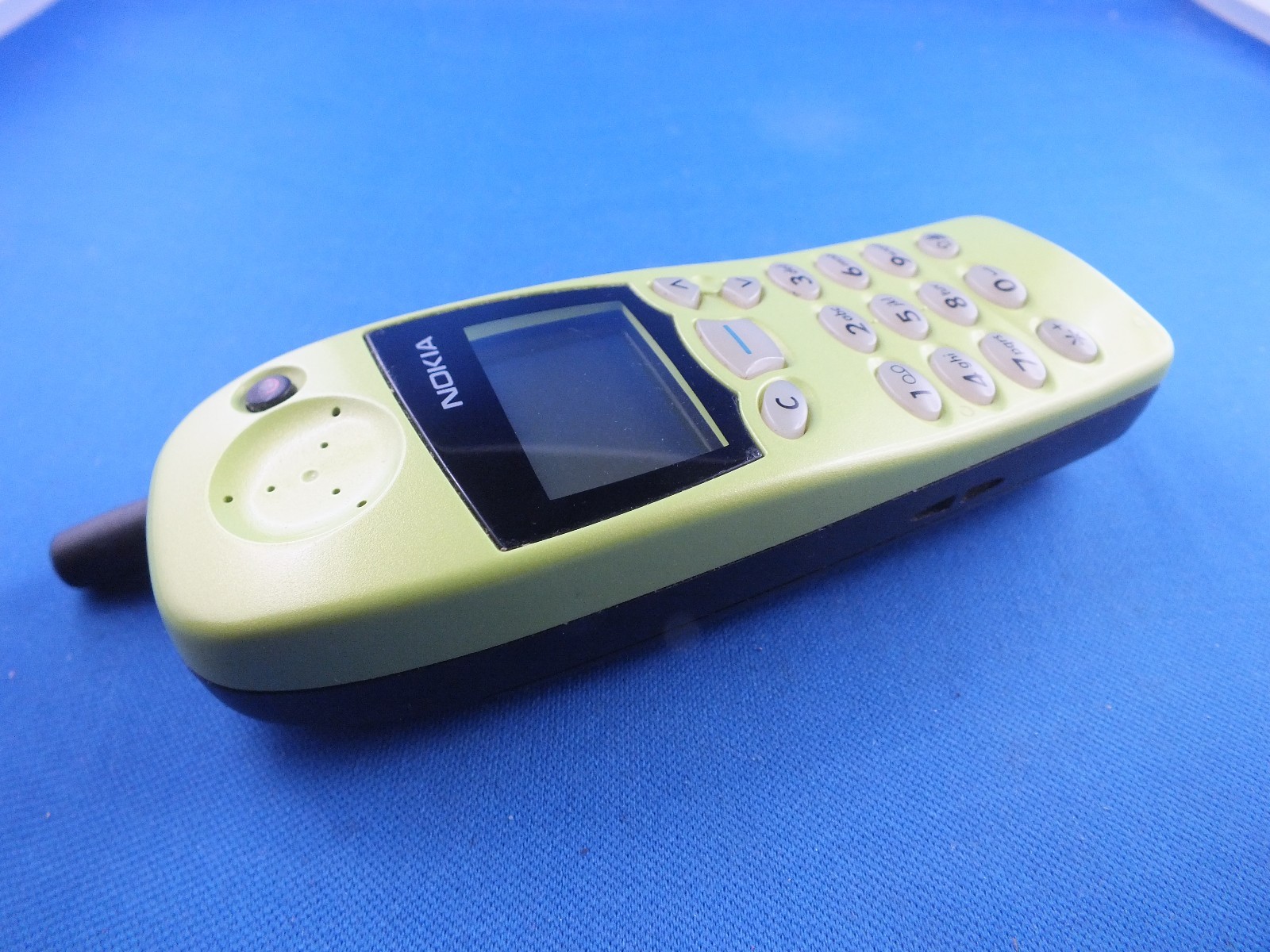Nokia 8120