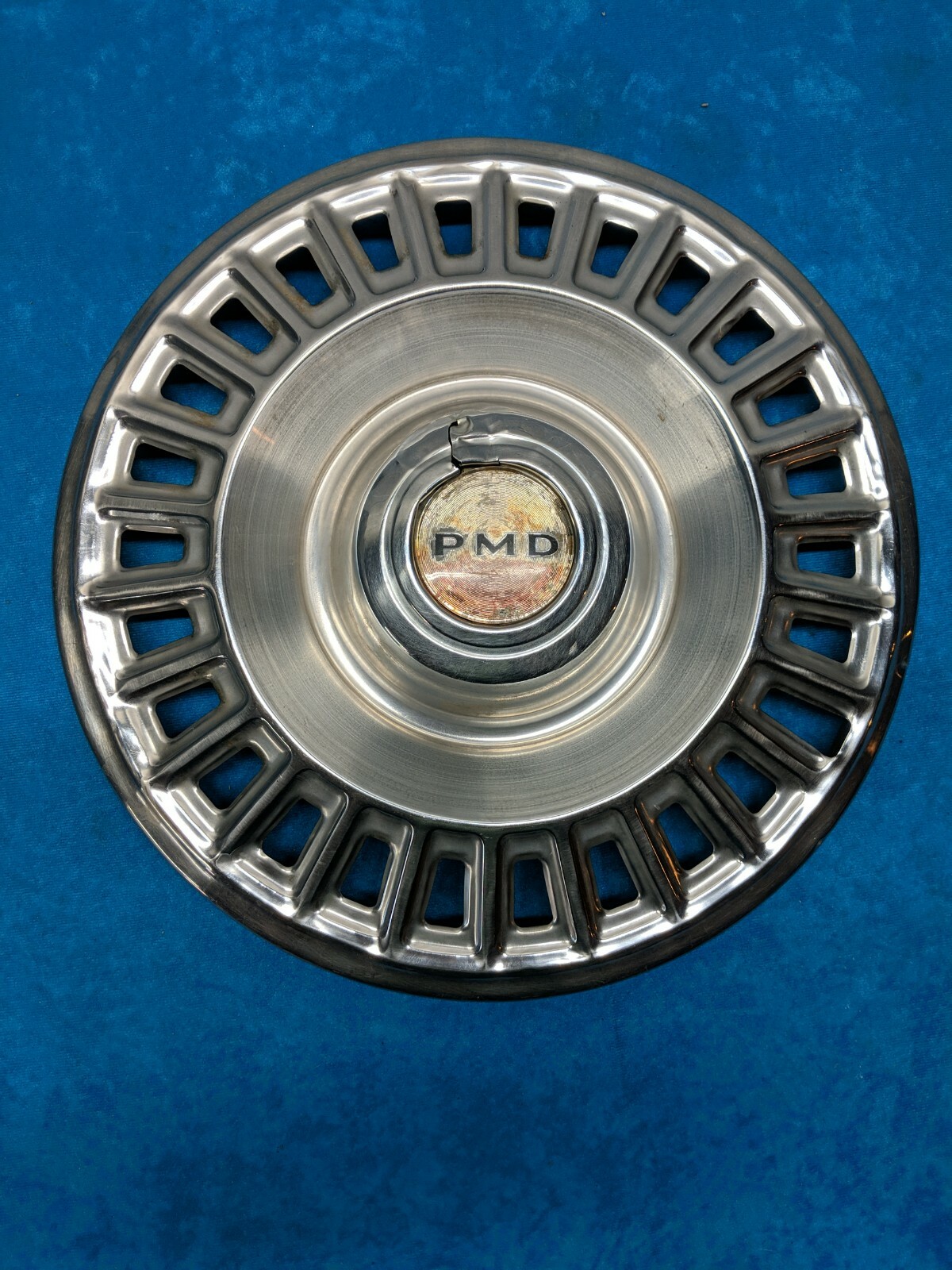 1967 - 68 Pontiac PMD Ventura Tempest Firebird Hubcap | eBay