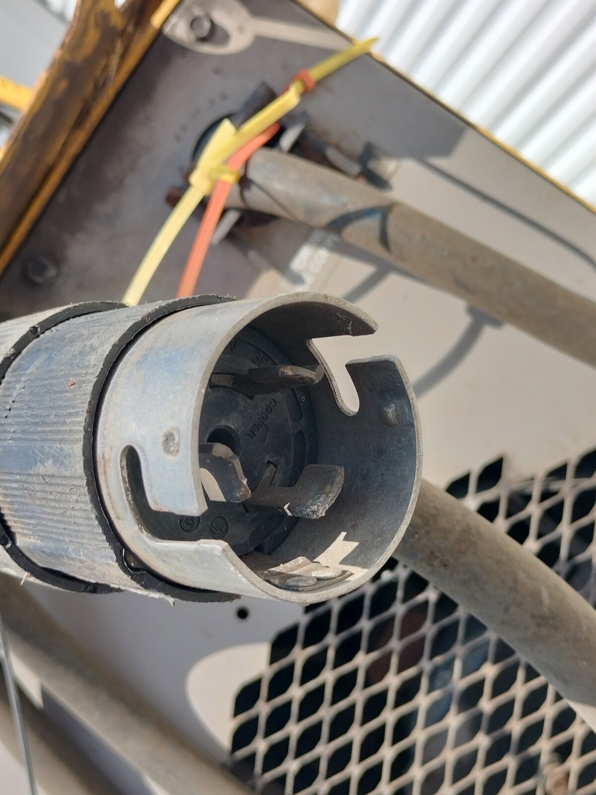ESAB Welder 353CV 353 CV Welding Unit + Mig 4HD Wire Feeder - On ...
