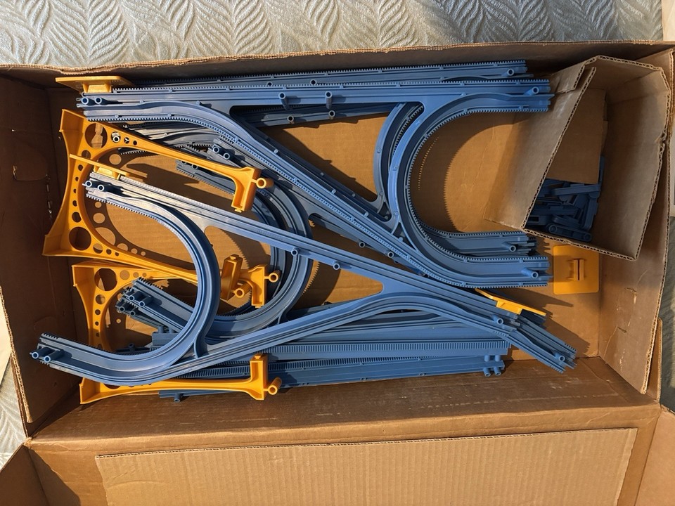 Topper Toys Ding A Ling Pyramid Toy With Robot And Powerpack | eBay