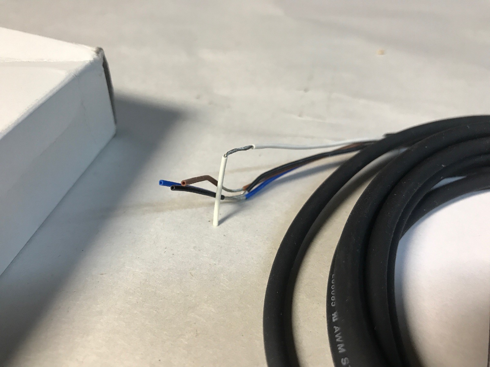 NEW Keyence OP-42187 Sensor Disconnect Cable 4 Wire 4-Pin 2M M8 FAST ...