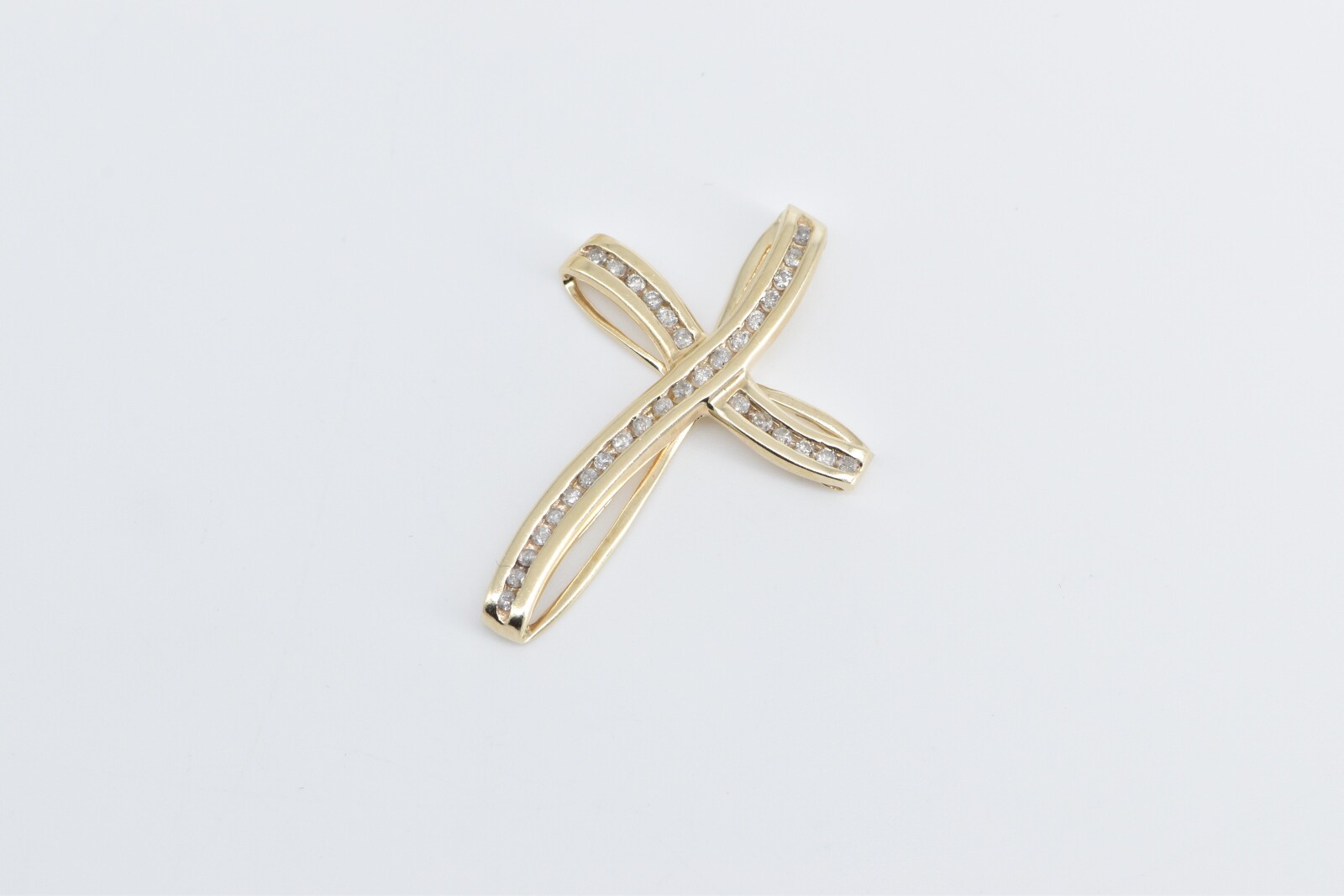 10K Classic Diamond Wavy Vintage Cross Christian Pend… - Gem
