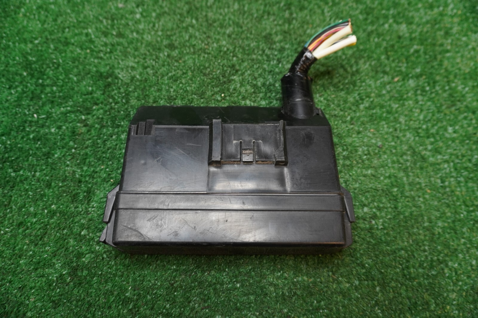 2003 Infiniti G35 Sedan IPDM Power Supply Module PCM 284B7AL500 OEM for ...