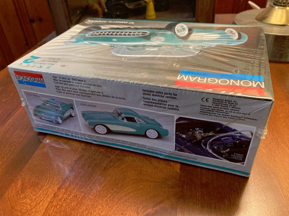 1957 Corvette Roadster- Monogram 1/24th scale plastic model kit #2924 ...