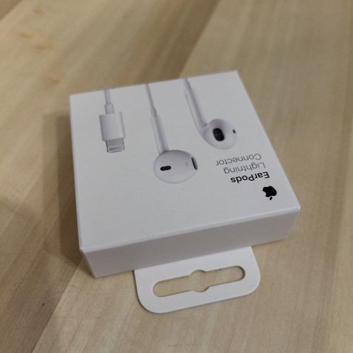 Apple EarPods MWTY3AM/A Lightning Wired Earphones A1748 Genuine OEM ...