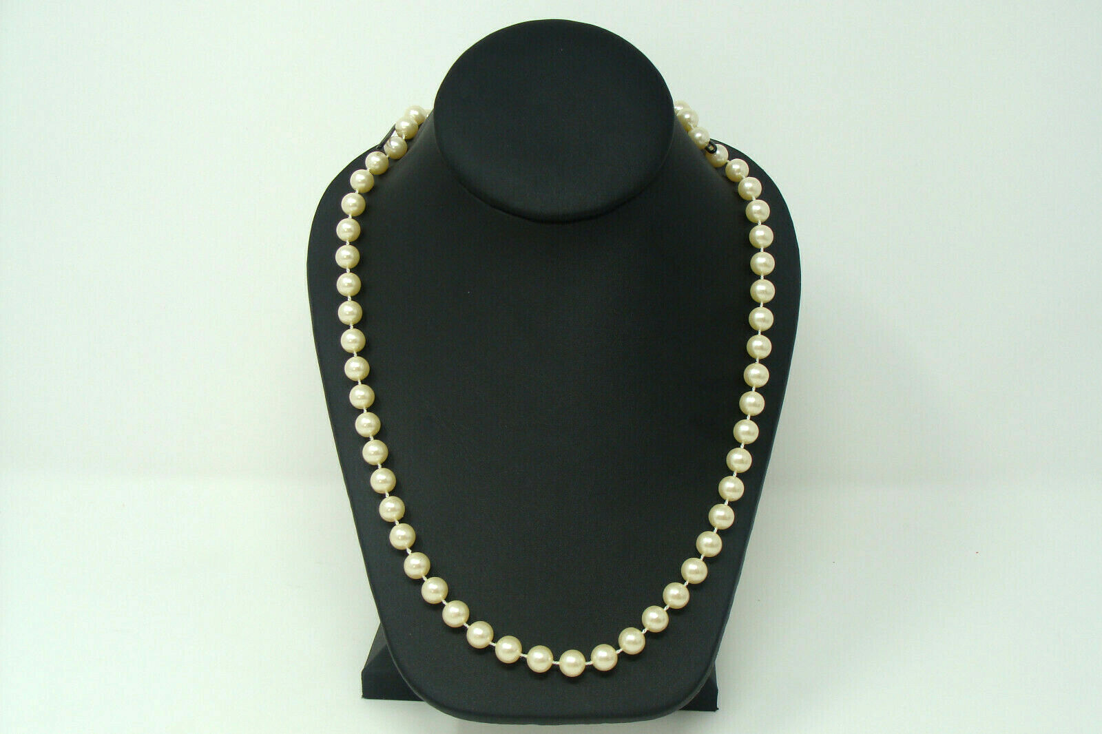 30 in Faux Pearl Necklace Cream Color Fashionable Bea… - Gem