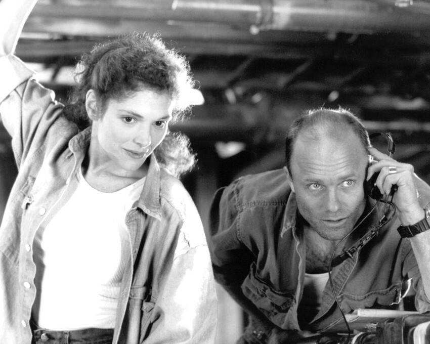 Mary Elizabeth Mastrantonio Abyss