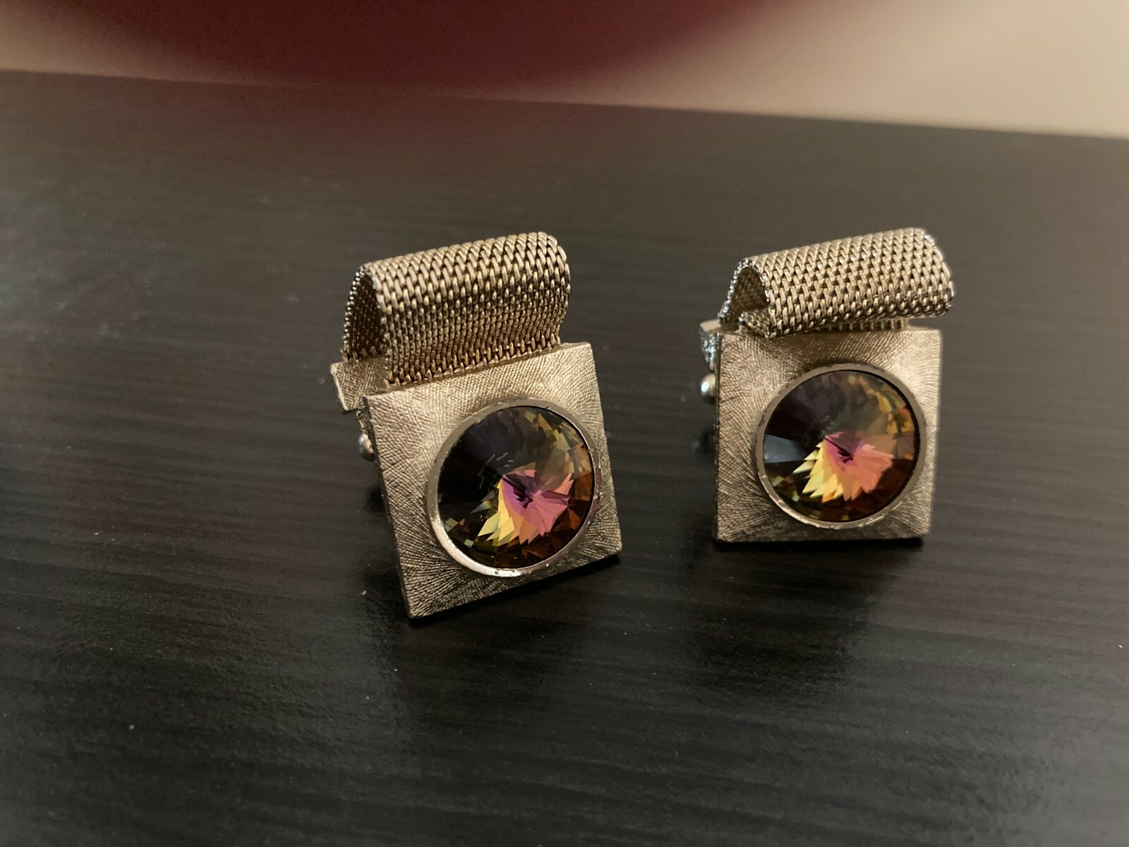 Vintage cufflinks w/ mesh wrap, gold tone, w/faceted,… - Gem
