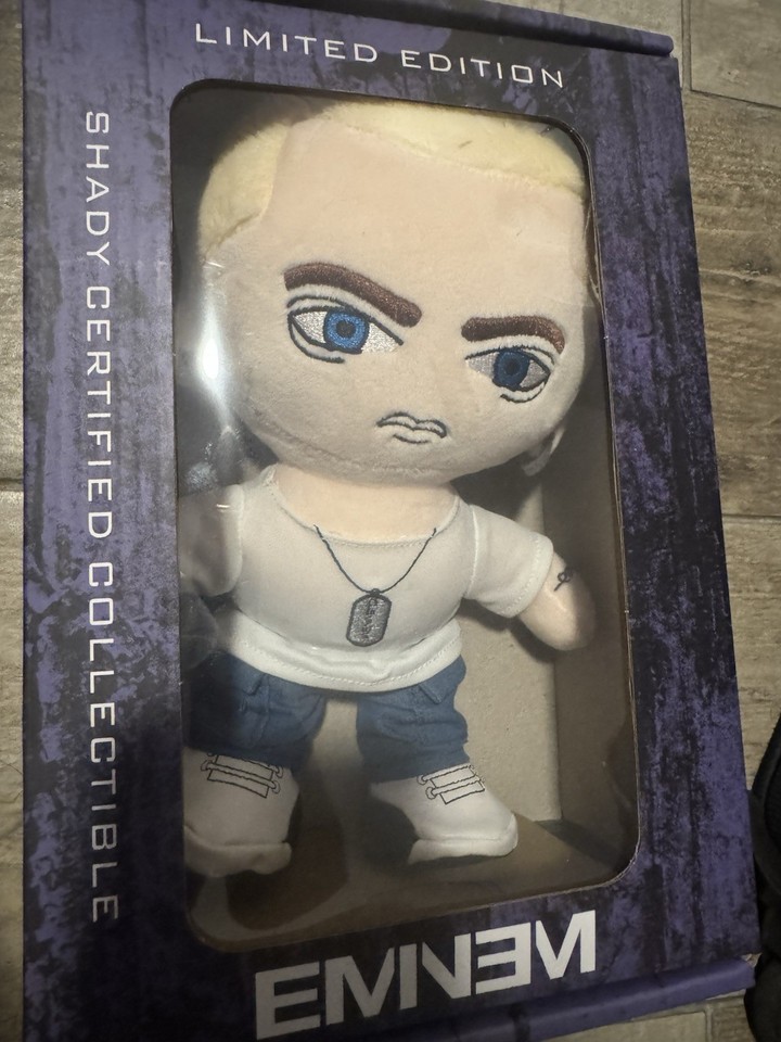 EMINEM SSLP 25 SLIM SHADY Certified Collectible Plush Doll Limited ...