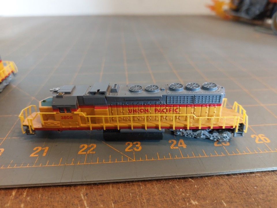 N Scale Locomotive Parts Lot Damaged or Not Working for Repair Mixed ...