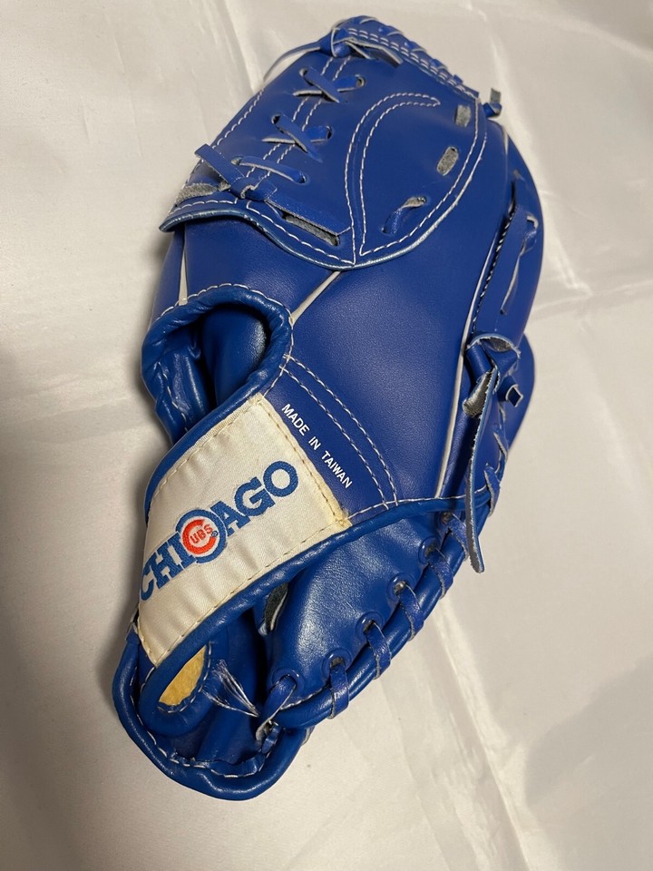 Chicago Cubs MLB Baseball Glove Genuine Cowhide Laced Milk Duds Promo ...