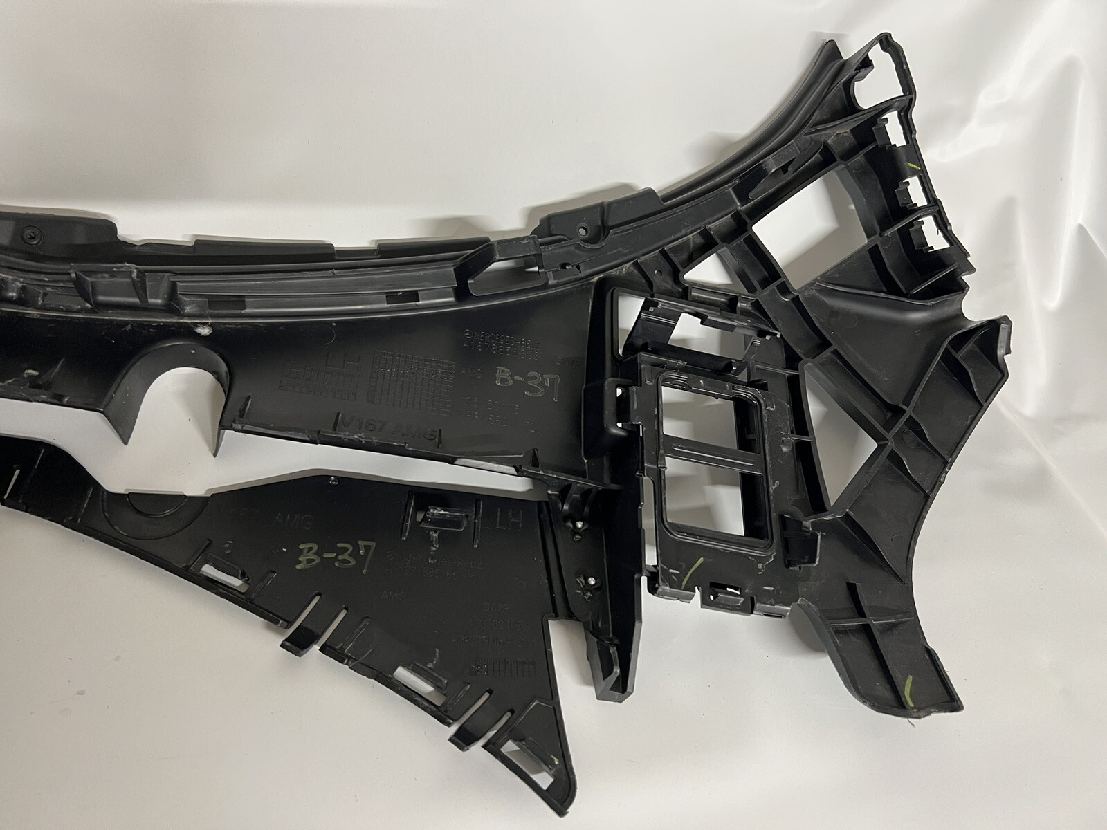 MB GLE W167 AMG FRONT LEFT INNER BUMPER BRACKET A1678855303 | eBay