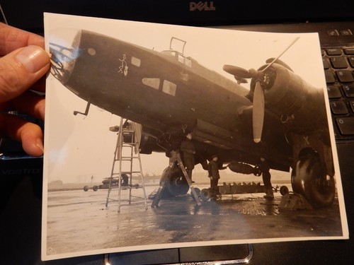 466 Squadron RAAF Halifax at Leconfield 1944 ORIG WW2 SILVER GELATIN ...