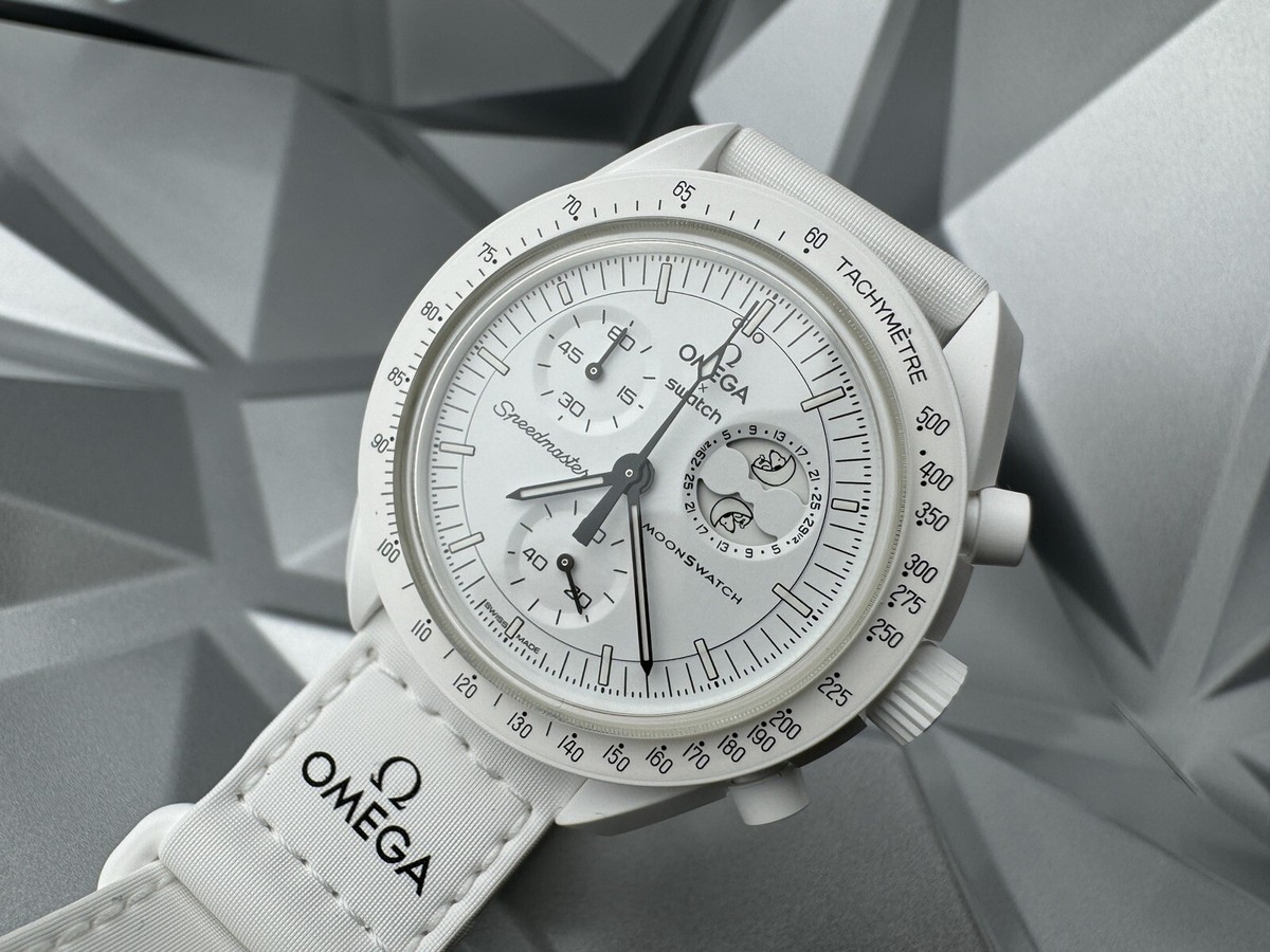 Snoopy x OMEGA x Swatch Snoopy Watch MISSION TO THE Snoopy x OMEGA x Swatch Snoopy Watch MISSION TO THE