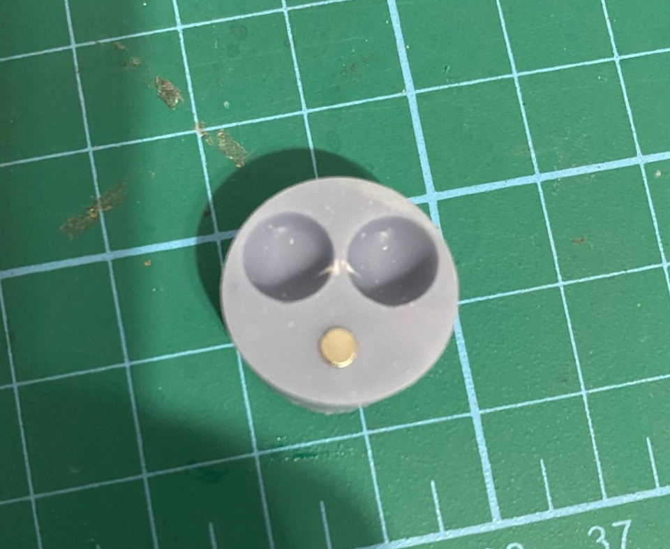 Custom HO/OO Bachmann James Magnetic Faces Set of 6 | eBay