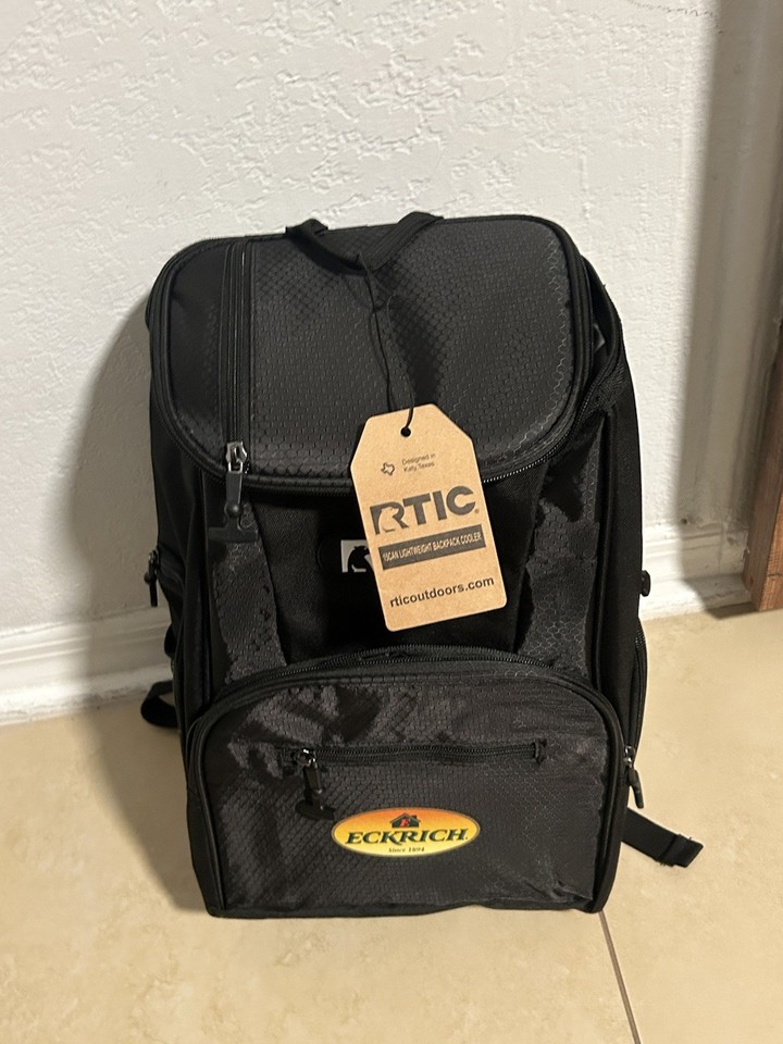 New RTIC Lightweight Backpack Cooler – Black – 15 Can Capacity With ICE ...