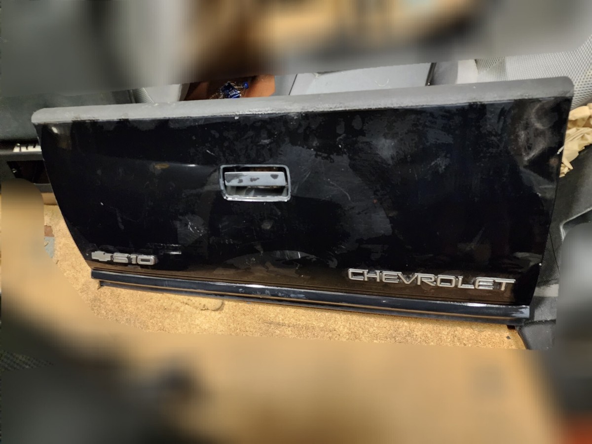 2001 Chevy S10 Tailgate