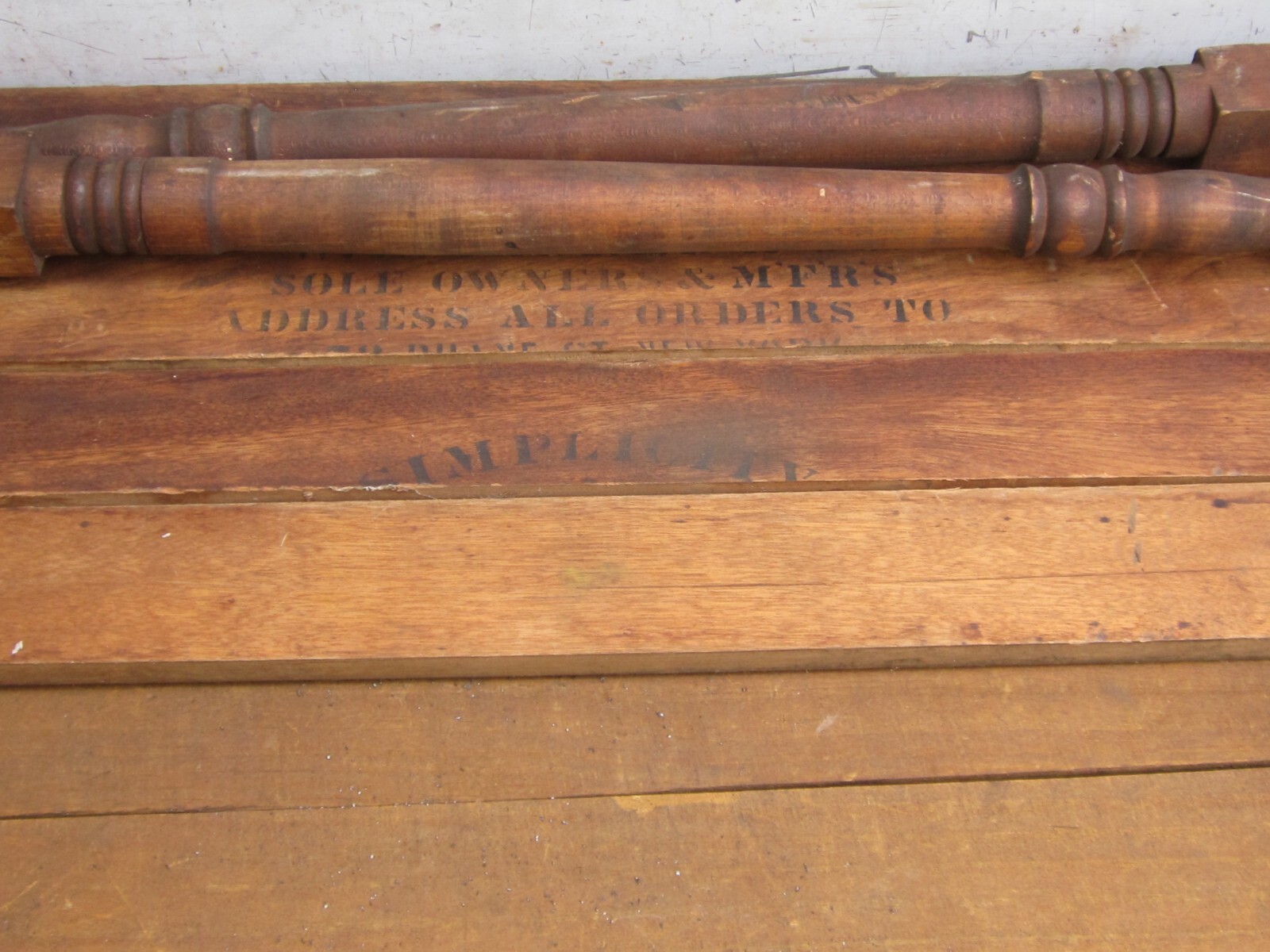 ANTIQUE "SIMPLICITY" FOLDING SEWING MEASURING TABLE Vintage Décor ...