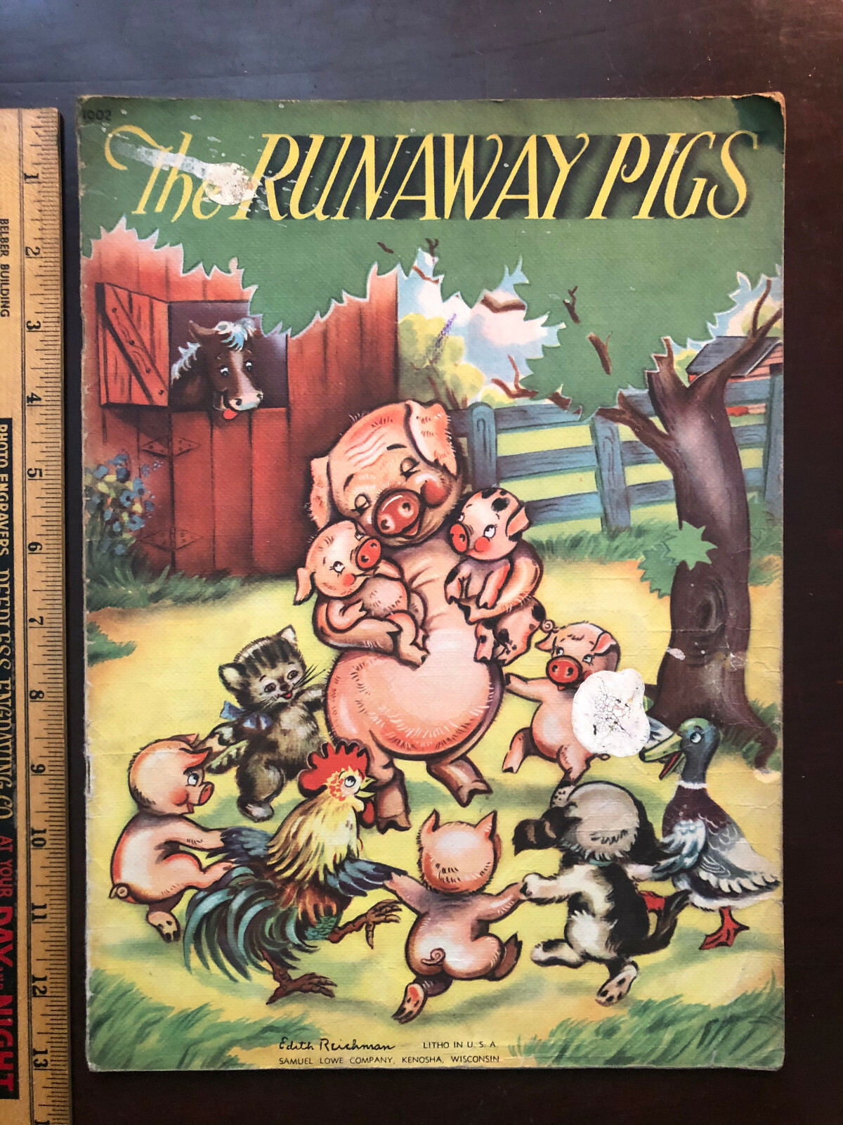 THE RUNAWAY PIGS 1002 BY SAMUEL LOWE COMPANY KENOSHA WISCONSIN 1940'S ...