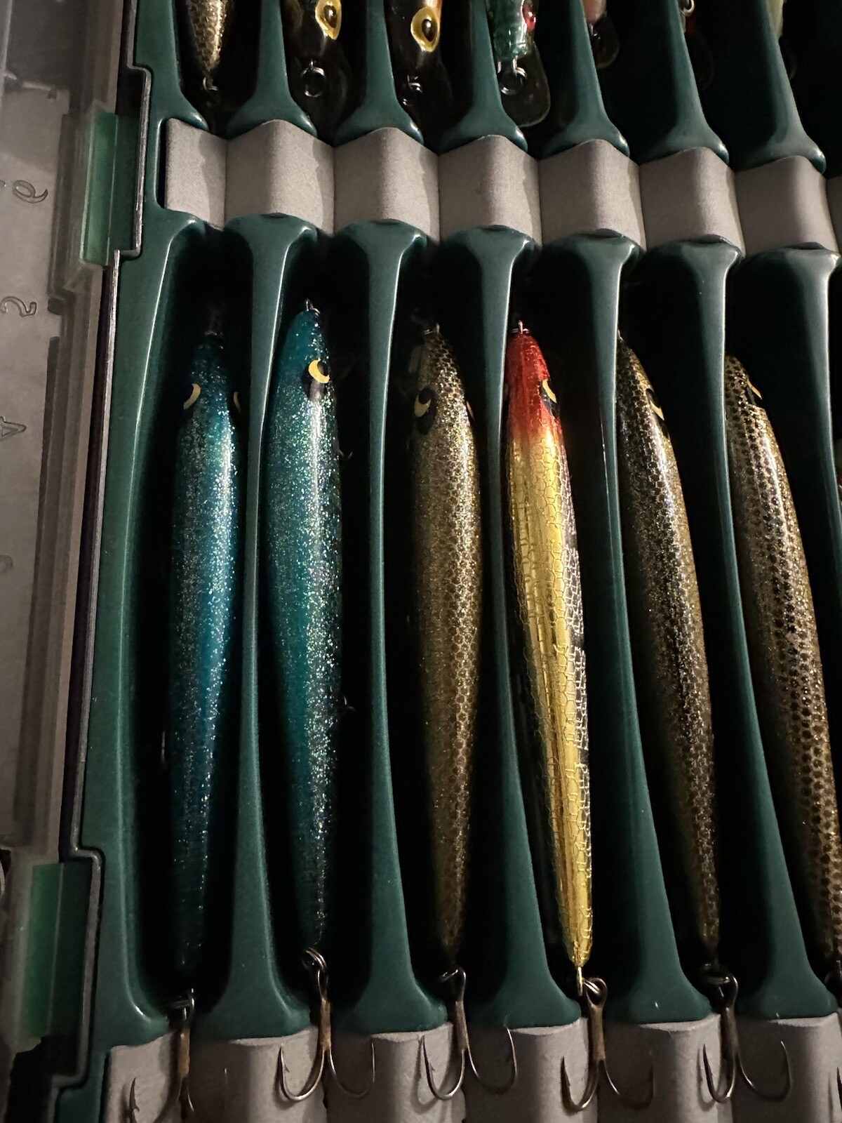 Yo Zuri Fishing Lures Lot Of 18 With Shimano Case Saltwater Lures ...